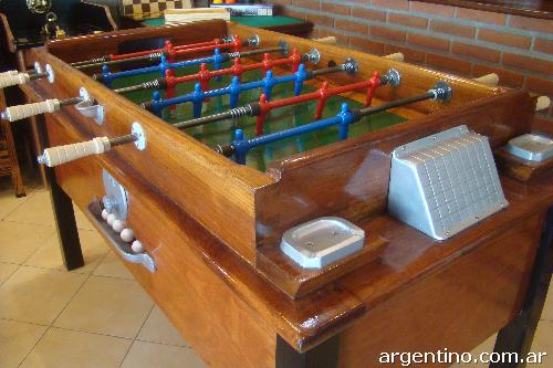Metegol de madera profesional original 1980 en Mar del Plata